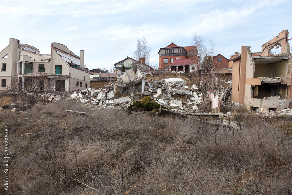Landslide caused by rains of hurricane destroyed expensive cottages and ...