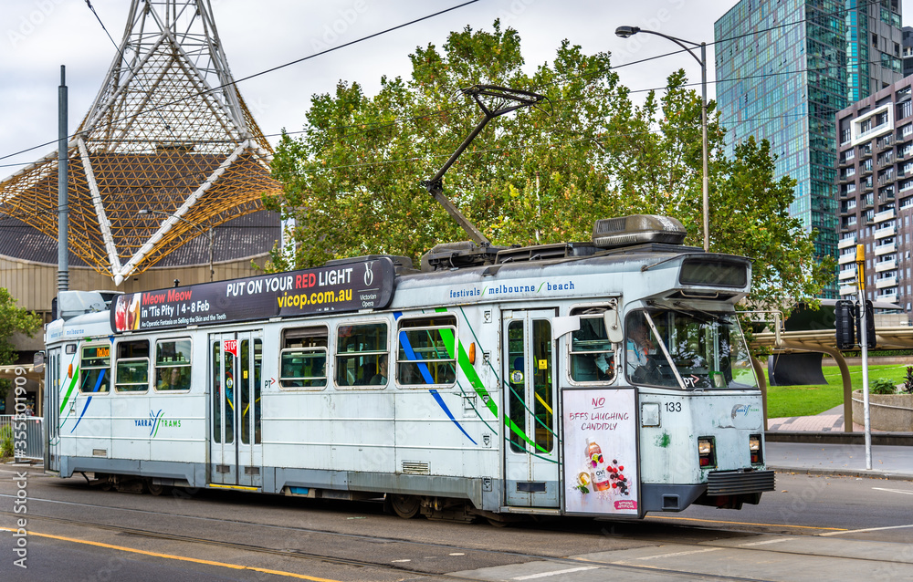 Melbourne, Australia - December 29, 2016: Comeng Z3 Class tram on St ...