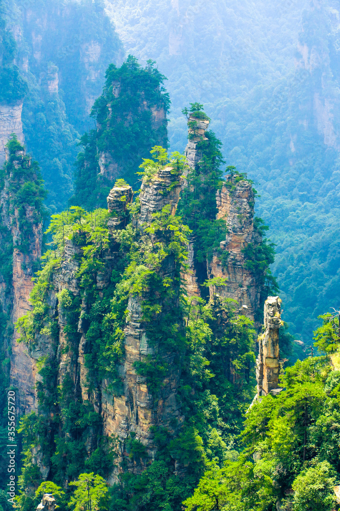 Tianzi mountain and Yunqing rock at Zhangjiajie national forest park ...