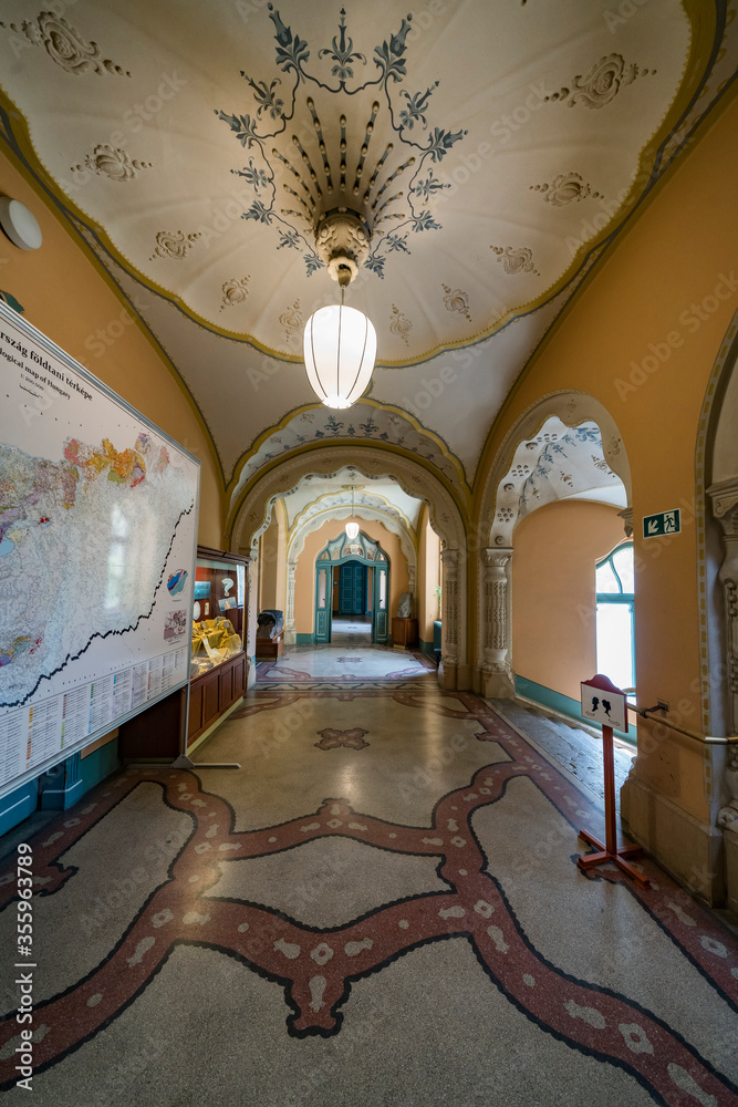 Fotografia do Stock: The Geological Museum of Budapest is the main ...