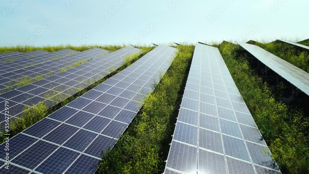 Solar farm built on former waste dump Stock ビデオ | Adobe Stock