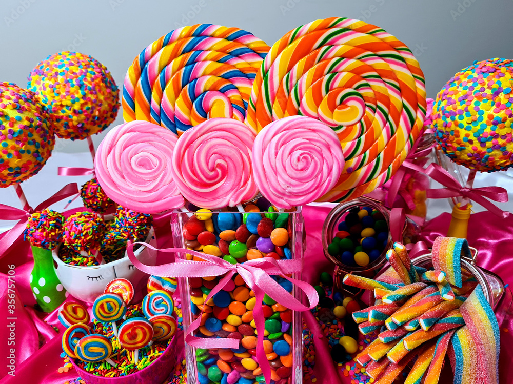 Beautiful colorful lollipops, perfect for setting up a complete table ...