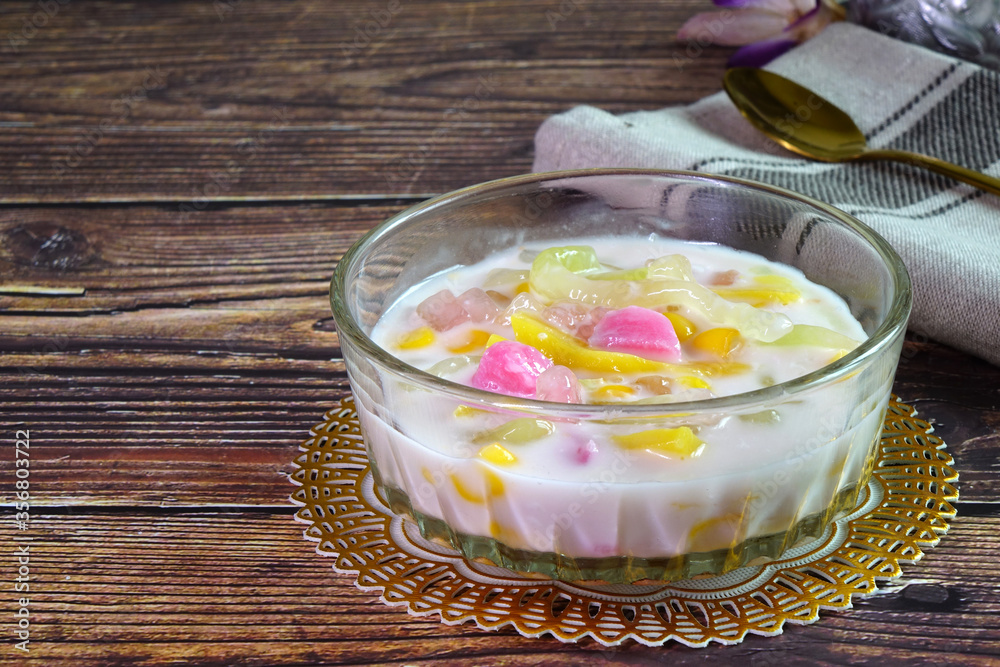 Thai iced dessert (Ruam Mit), one of most popular Thai dessert in ...