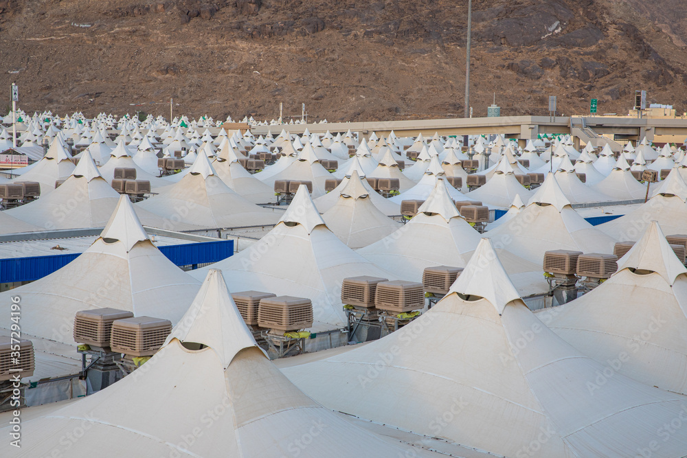 Makkah, Saudi Arabia : Landscape of Mina, City of Tents, the area for ...