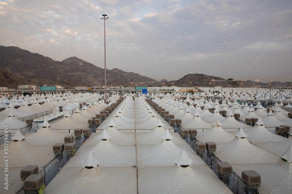 Makkah, Saudi Arabia : Landscape of Mina, City of Tents, the area for ...