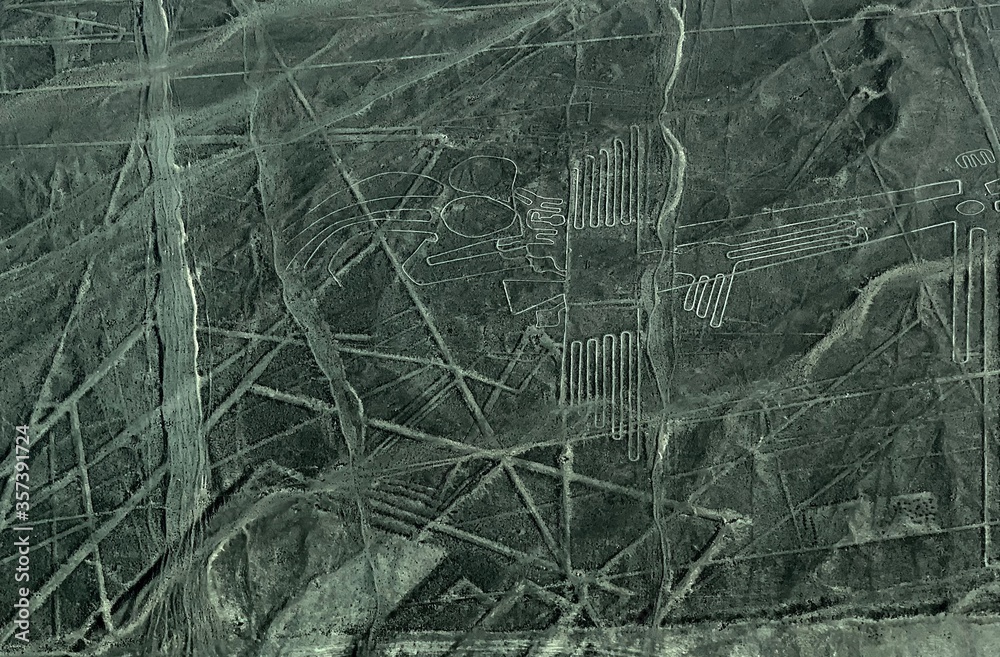 mysterious giant geometric lines geoglyphs of the Nazca (Nasca) plateau ...