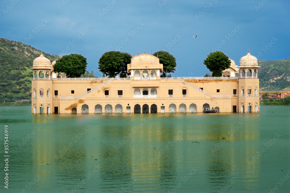 Jal mahal jaipur, rajasthan, india, 2010. The Jal Mahal palace is an ...