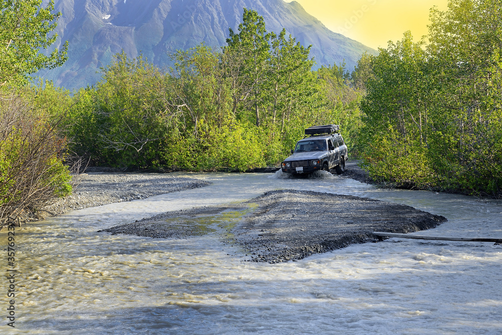 Dezadeash River Valley, border Kluane National Park and Reserve, St ...