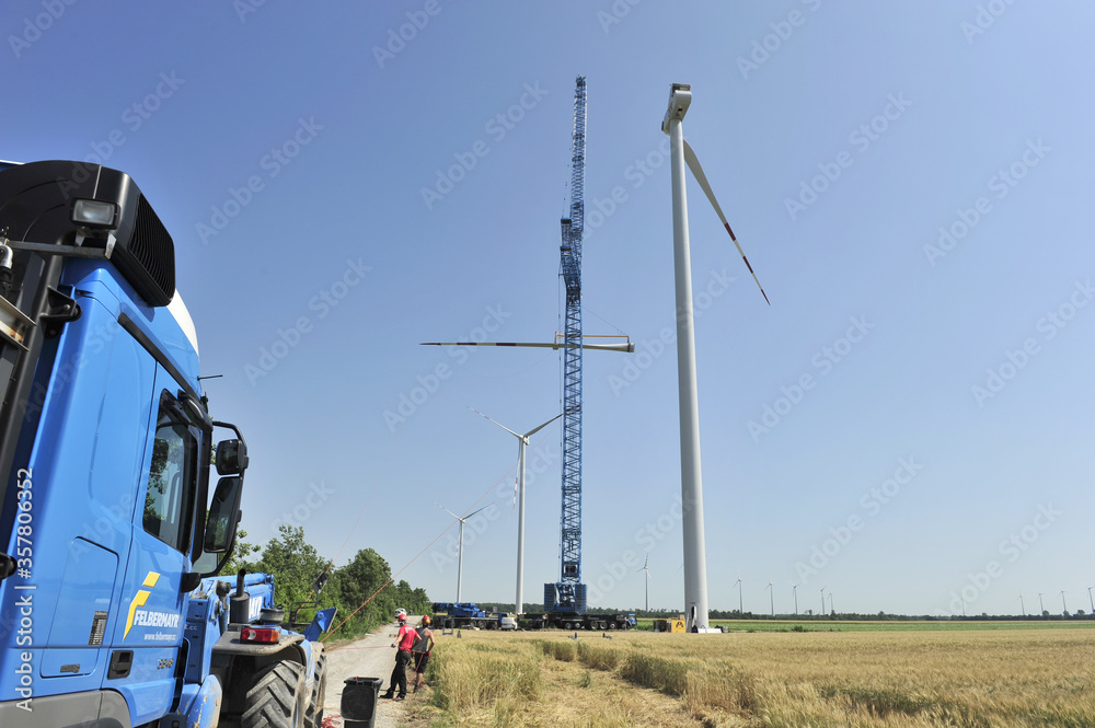 gaenserndorf, austria, 29 june 2011, liebherr LG 1550 mobile crane ...