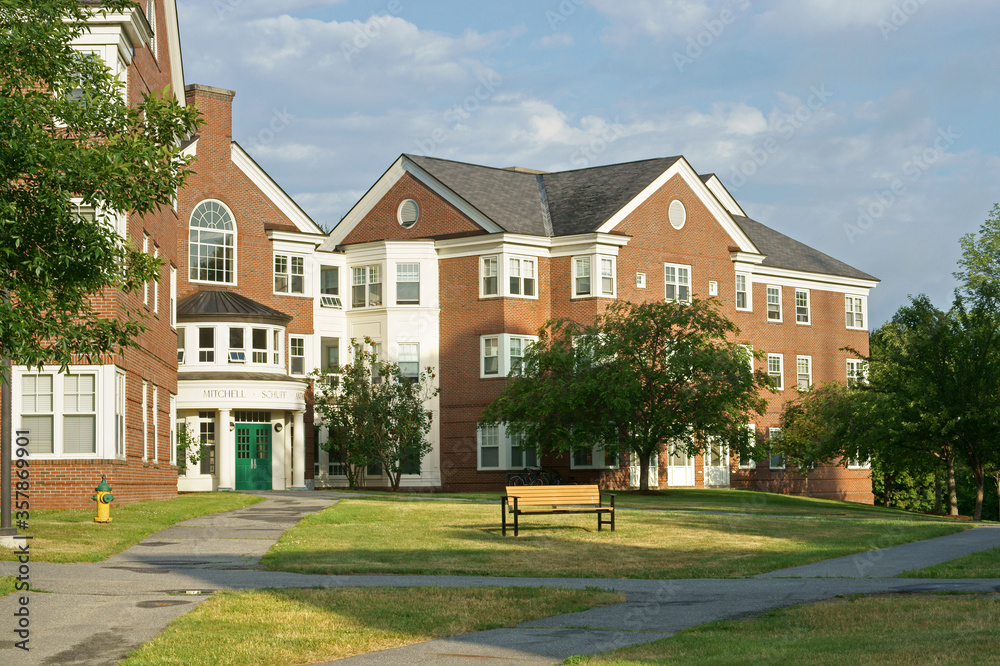 Colby College. Completed in 1997, Anthony - Mitchell - Schupf (AMS ...