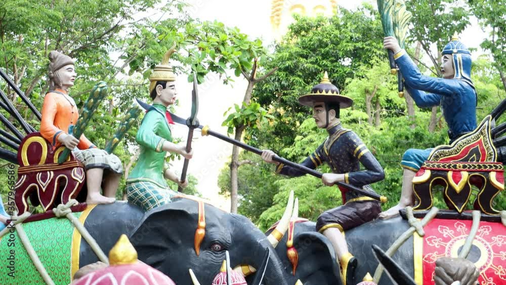War scenes from the history of the Kingdom of Siam, Thailand. Stock ビデオ ...