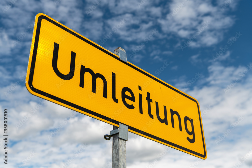 Verkehrszeichen, Umleitung Stock Photo | Adobe Stock