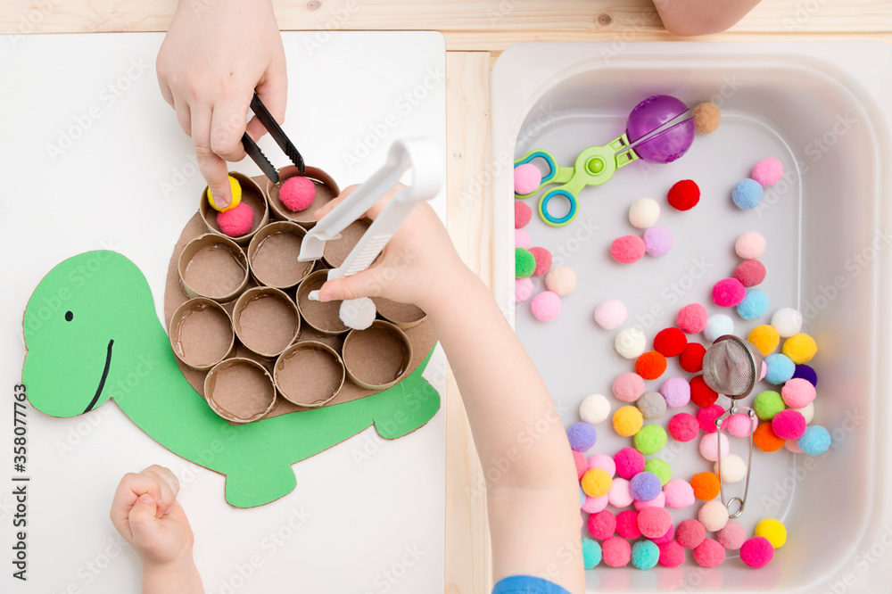 Happy turtle. Sorting game for toddlers. Fill cells with pompoms. Early ...