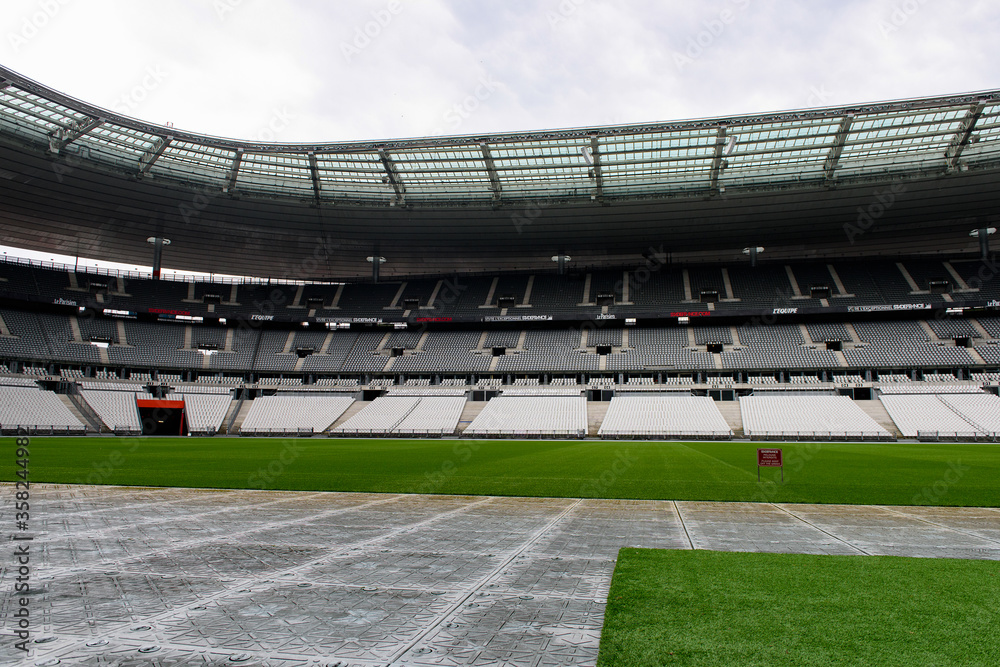 Foto de PARIS - APRIL 1, 2018: Stade de France, the national footbal ...