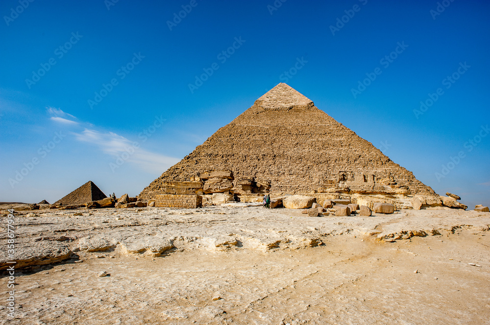 It's Pyramid of Khafre (Pyramid of Chephren), one of the Ancient ...