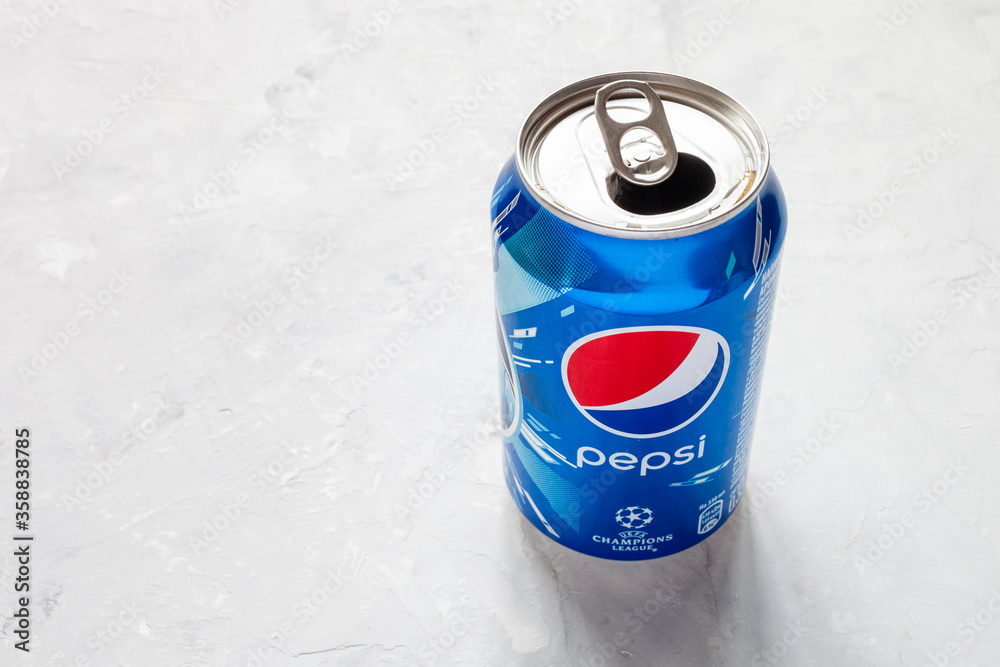 MOSCOW, RUSSIA - JUNE 17, 2020: above view of open can of Pepsi with ...