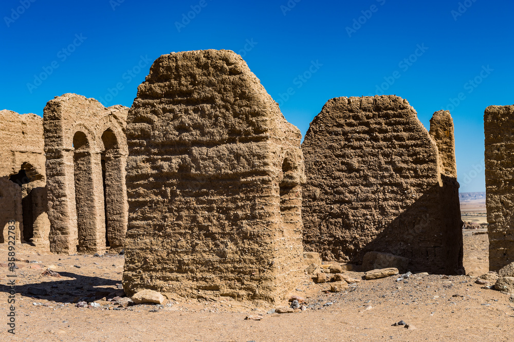 Foto de It's Tomb of the Al-Bagawat (El-Bagawat), an ancient Christian ...