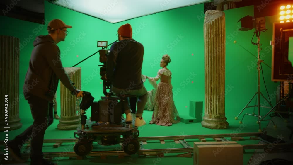 Video „On Film Studio Set Shooting History Movie Green Screen Scene ...