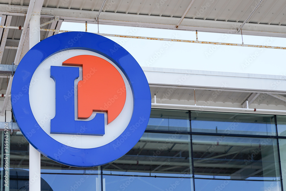 E.Leclerc logo sign for French store supermarket leclerc shop foto de ...