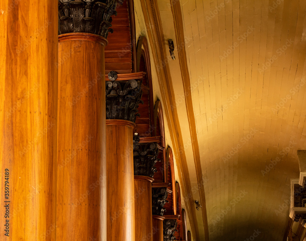 COLUMNA ORDEN CORINTIO Stock Photo | Adobe Stock