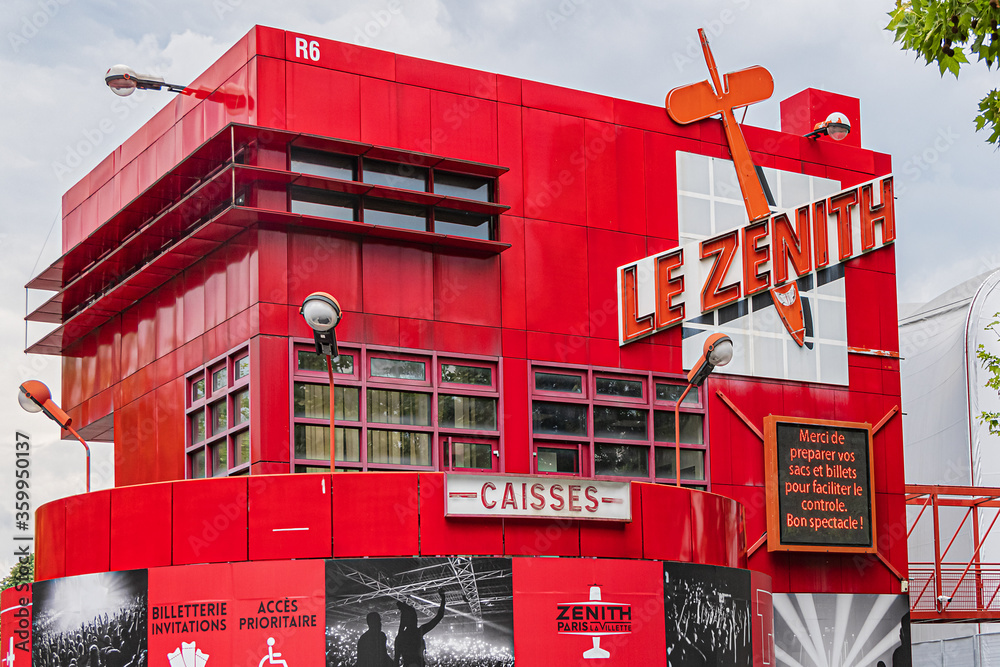 Exceptional architectural design of Le Zenith Paris (1984) - a ...