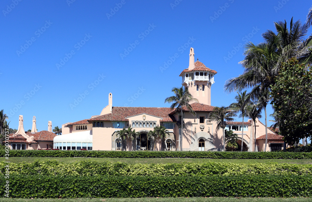 Palm Beach, Florida, USA - April 25, 2018: The Mar-a-Lago resort in ...