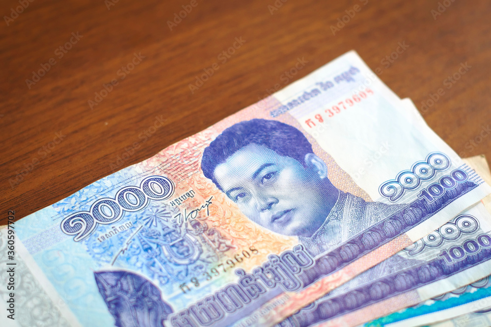 Cambodian money, paper currency. One thousand Riel bill, with the image ...
