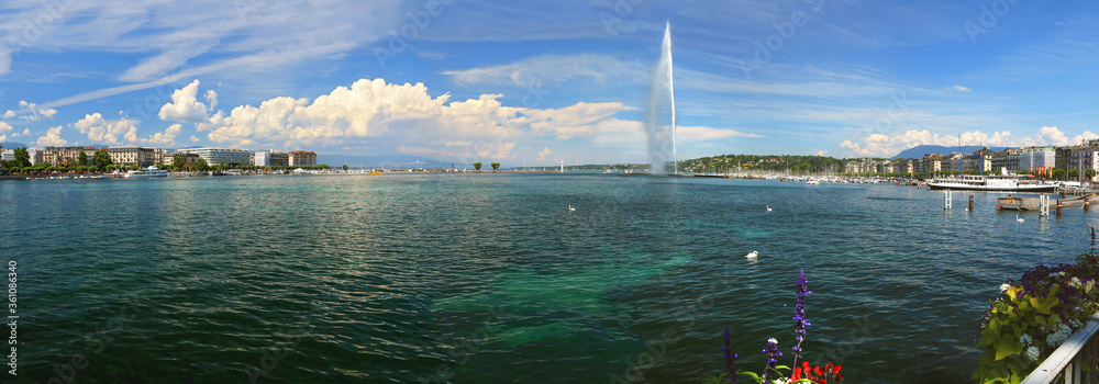 Panorama du lac Léman et du célèbre jet d'eau de Genève. foto de Stock ...