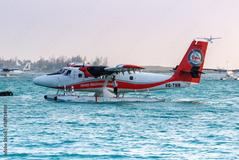 TMA - Trans Maldivian Airways De Havilland Canada DHC-6-300 Twin Otter ...