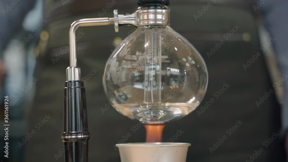 Coffee Syphon alternative method of making in coffee shop and cafe ...