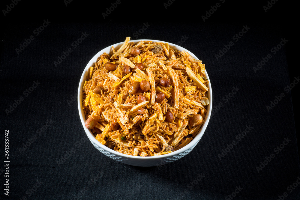 Foto Stock Thin Mix Nimco, Delicious and spicy blend of sev, peanuts ...