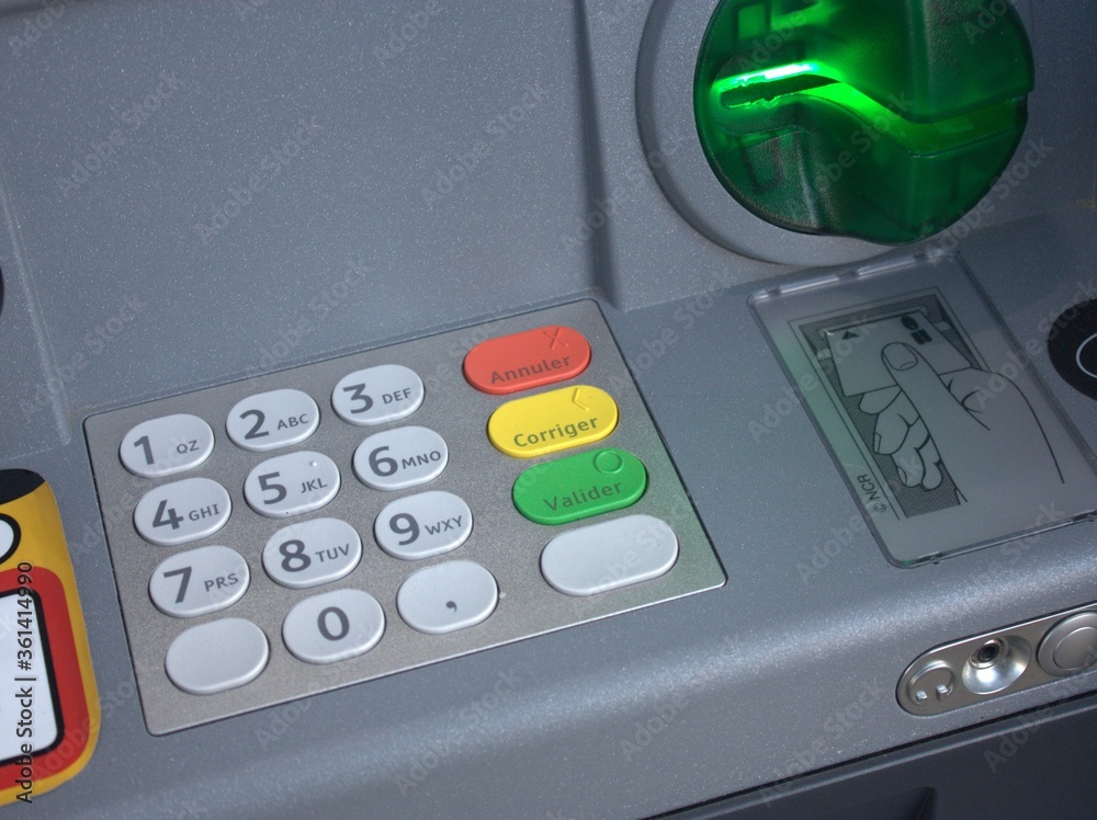 distributeur de billets automatique, avec clavier Stock Photo | Adobe Stock