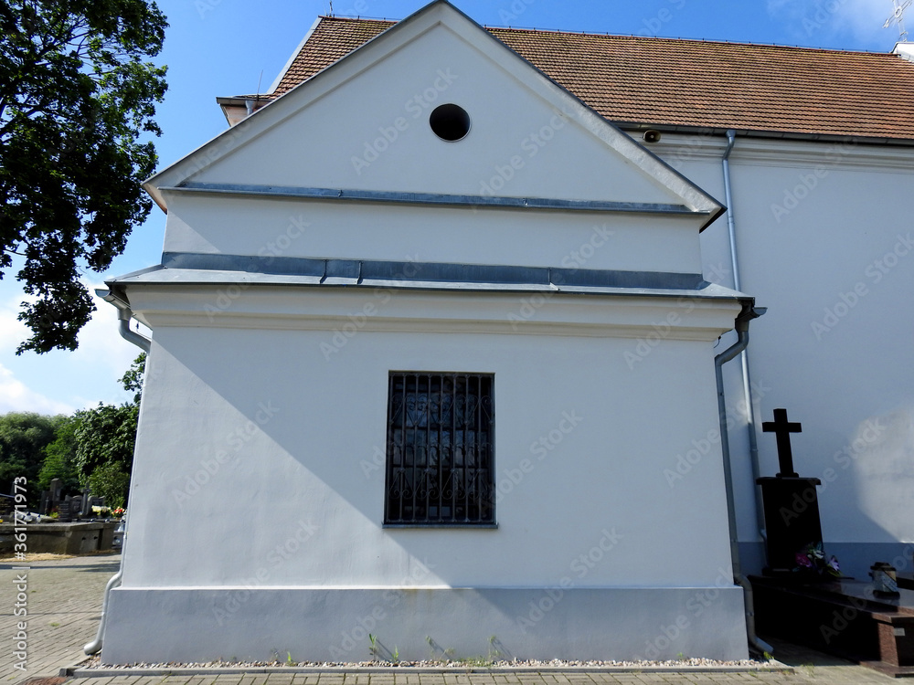 wybudowany w 1786 roku barokowy kosciol katolicki pod wezwaniem ...