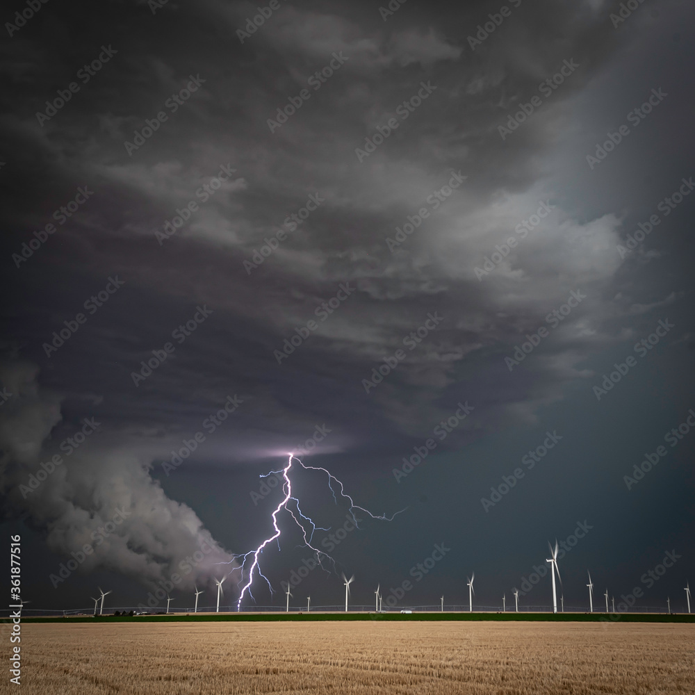 Lightning, Thunder over a wind turbine field on the Great Plains Stock ...