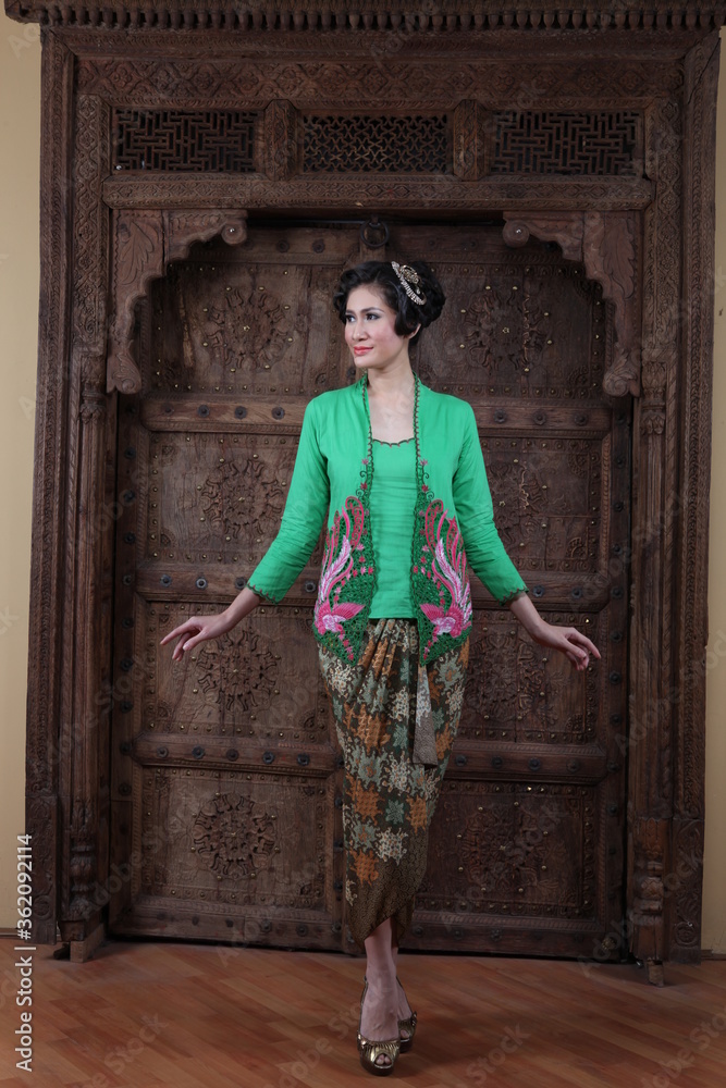 Beautiful woman wearing an elegant kebaya, kebaya is a traditional ...