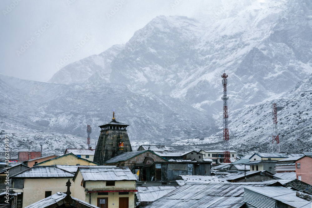 Beautiful view of Holy Kedarnath town in winter season, uttarakhand ...