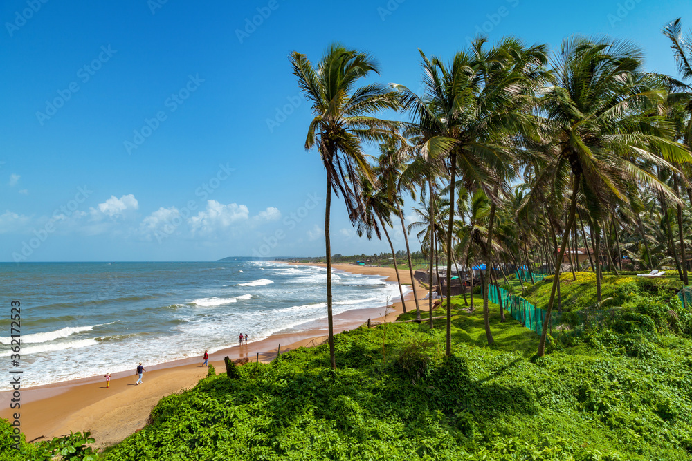 Beautiful Sinquerim Beach of Goa, Famous tourist destination, Goa ...