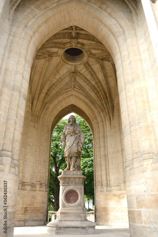 Statue Of Blaise Pascal