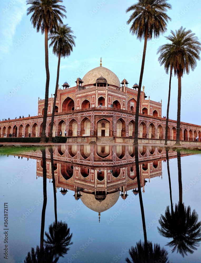 Humayun The Mughal Emperor And His Wife