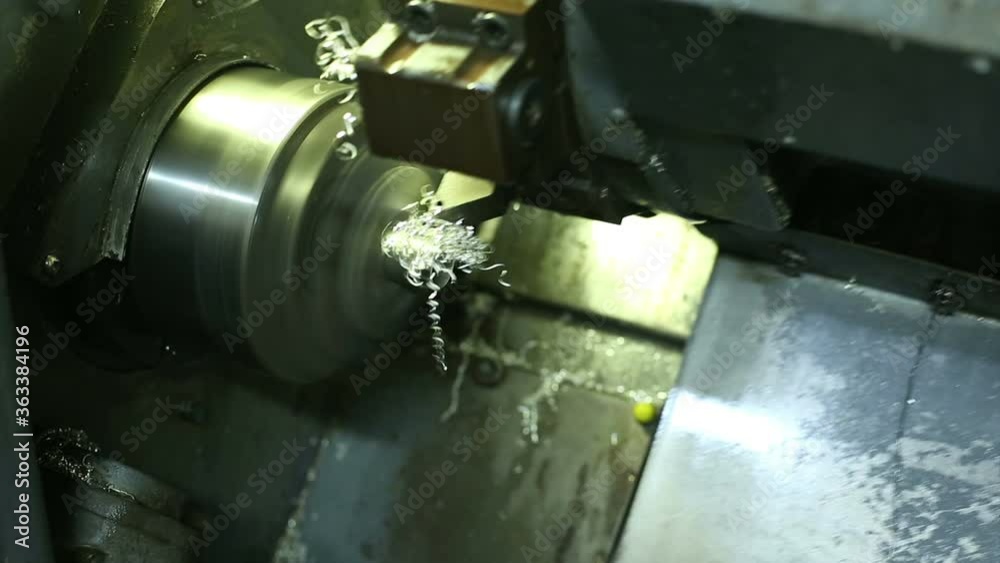 Vidéo Stock cnc silver bar cutting lathe. silver ring production ...