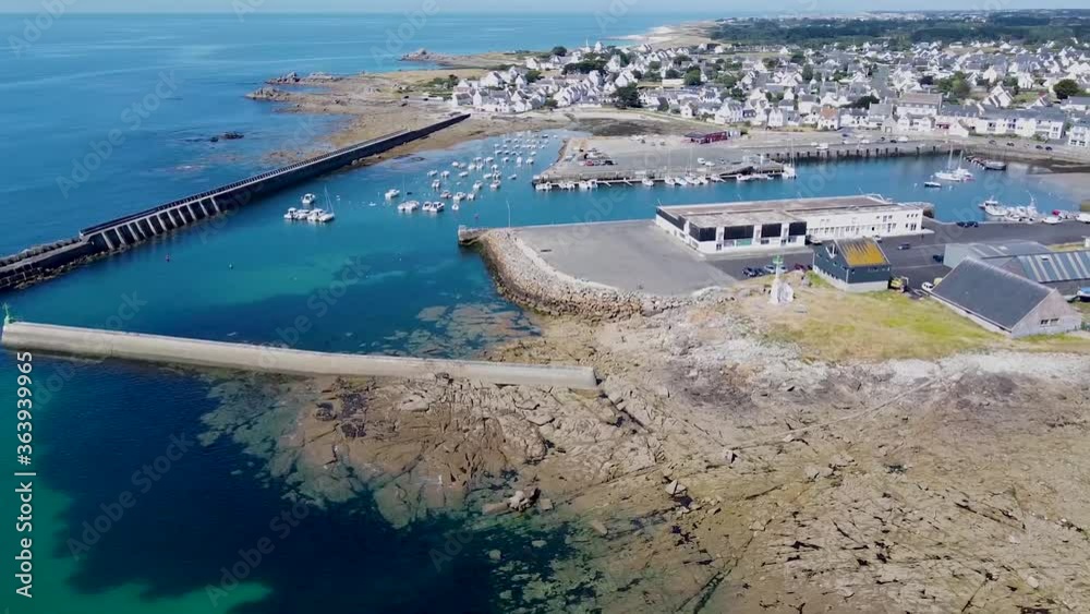 An aerial map of a Breton town with its typical port and fishing boats ...