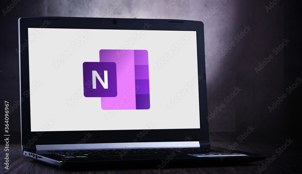 Laptop computer displaying logo of Microsoft OneNote foto de Stock ...
