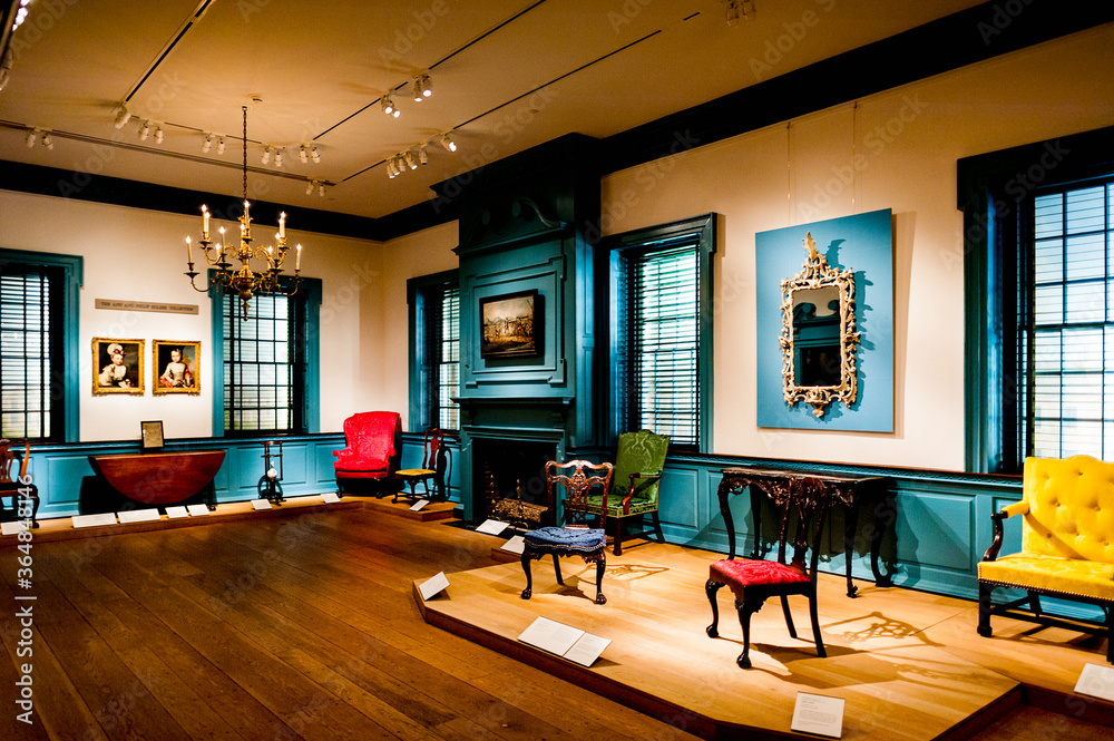 NEW YORK, USA - SEP 25, 2015: Picture gallery in the Metropolitan ...