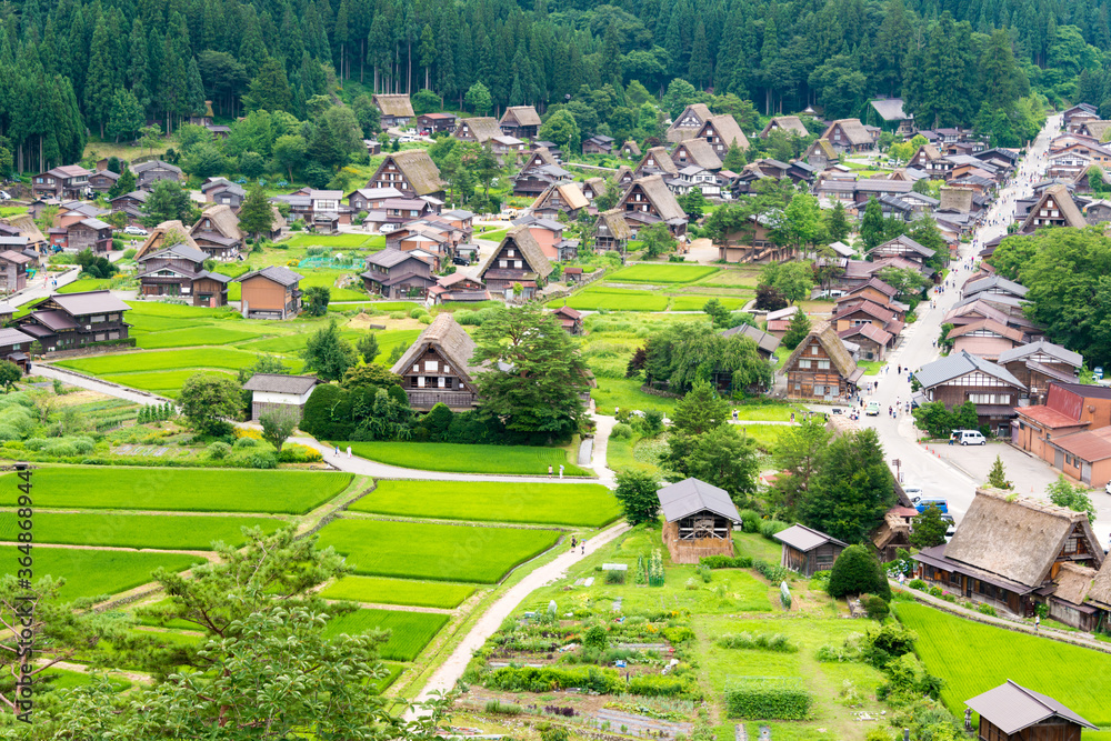 Gassho-zukuri houses at Ogimachi Village in Shirakawago, Gifu, Japan ...