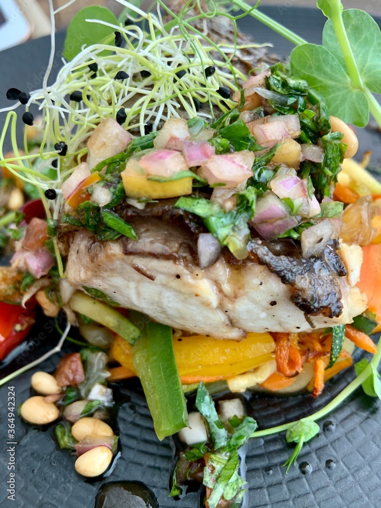 Filet de poisson , julienne de légumes Stock Photo | Adobe Stock