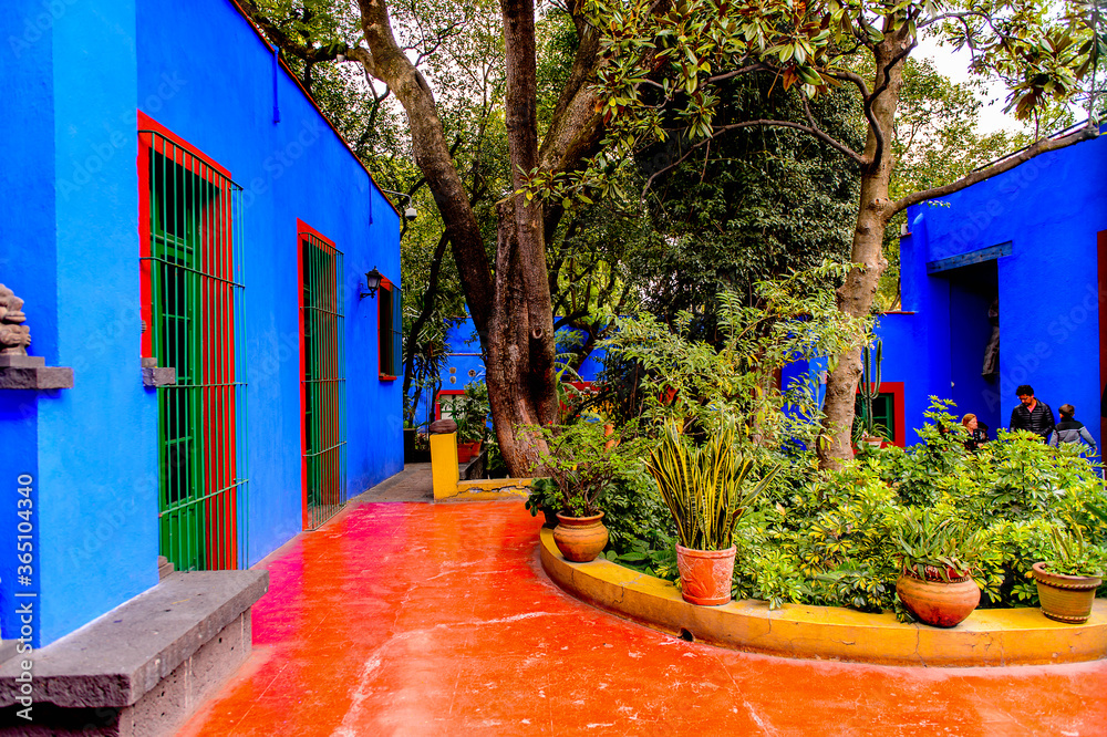 COYOACAN, MEXICO - OCT 28, 2016: Blue House (La Casa Azul), historic ...