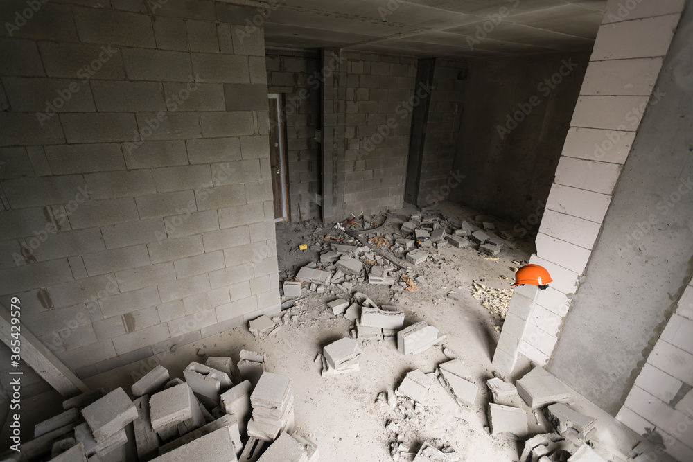 Break the wall for renovation and build the door for entrance of ...