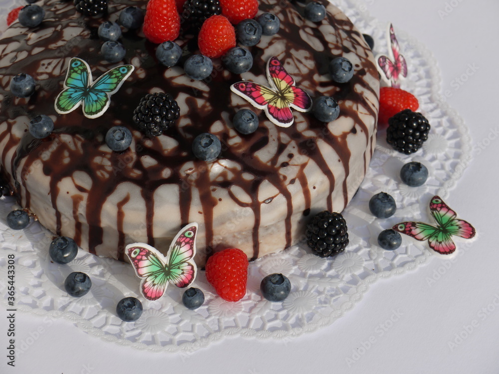 Schmetterling-Torte Stock Photo | Adobe Stock