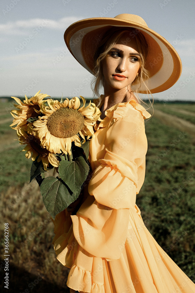 Beautiful portrait of gorgeous pretty young woman in summer bright ...