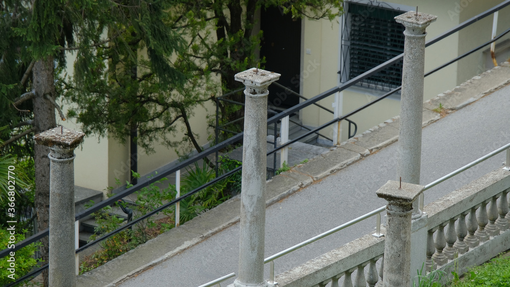 Il centro storico della cittadina di Porza alle porte di Lugano, in ...